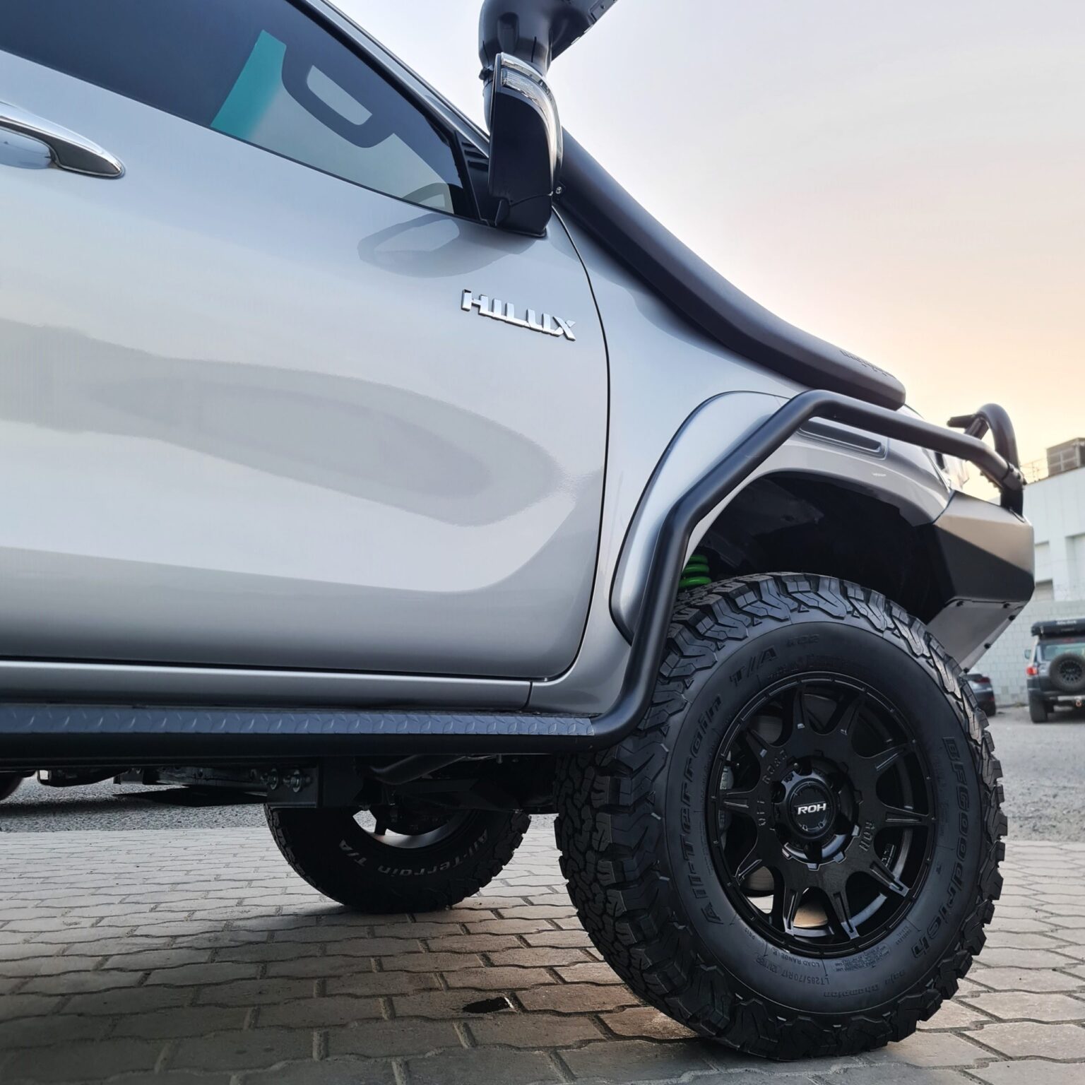HILUX REVO 2015+ STEEL SIDE STEPS & RAILS - Uroffroad Kuwait